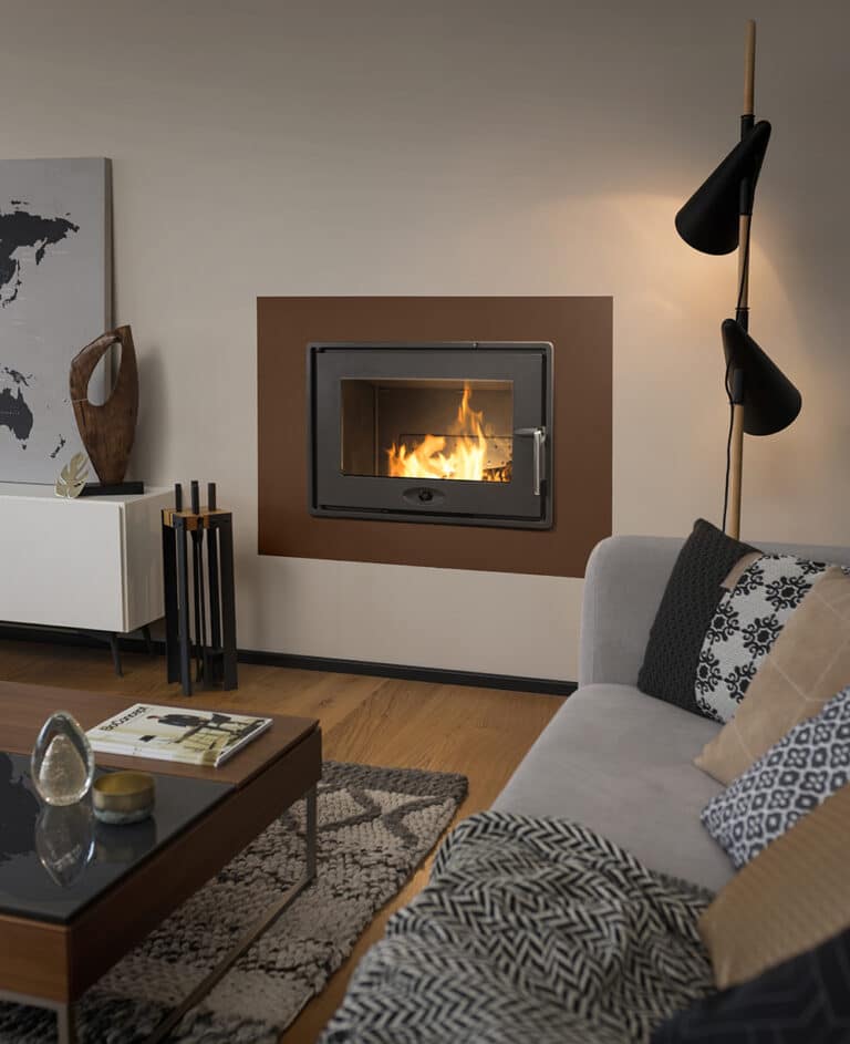 700 Optimisé Inset Stove with Flue-valve - Invicta